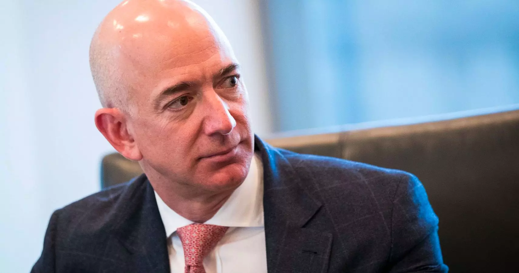 Jeff Bezos mister $6 milliarder i løbet af natten, ikke længere rigeste mand i live 10396_0