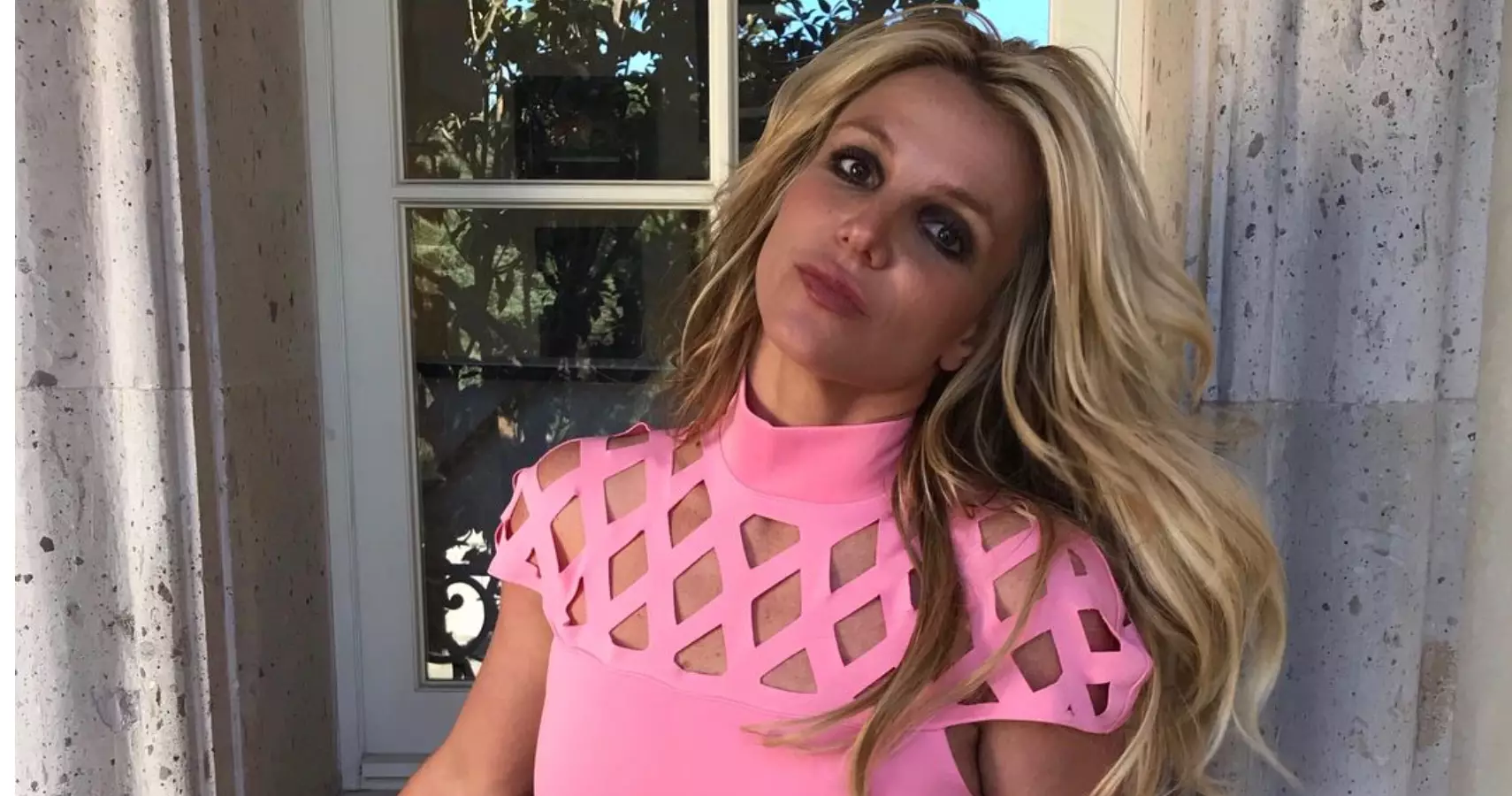 브리트니 스피어스(Britney Spears), 1,500만 달러 규모의 완전 책 거래에 서명 10766_0