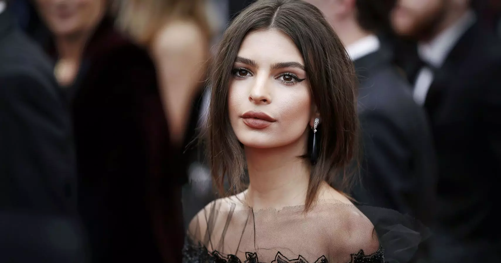 Emily Ratajkowski သည် NFT ကိုအစဉ်လိုက်ရောင်းချခဲ့သည်။ 11565_2