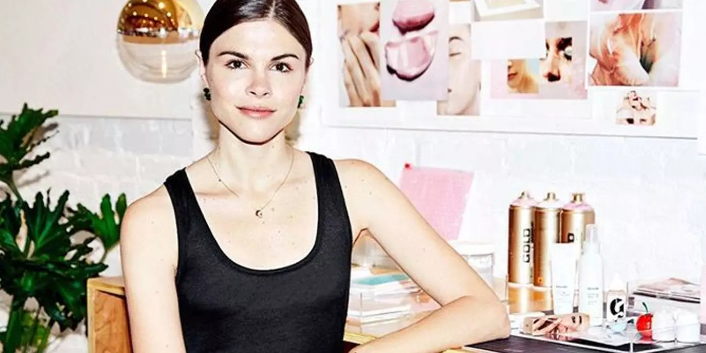 10 regles que la fundadora de Glossier, Emily Weiss, va seguir per aconseguir l'èxit 11984_10