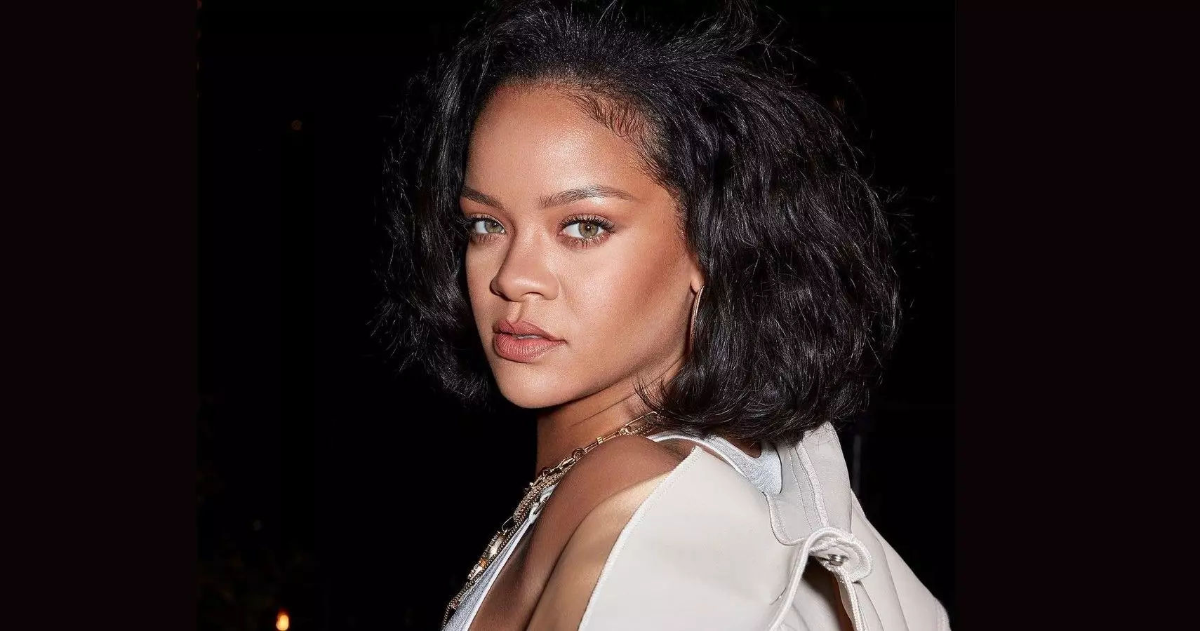 6 maniere waarop Rihanna haar fortuin van $600 miljoen spandeer 12553_0