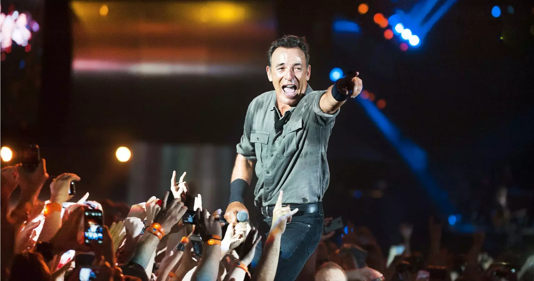 Með nettóvirði upp á 81 milljón dala, er Bruce Springsteen efstur á lista yfir launahæstu tónlistarmenn ársins 2021 12678_0