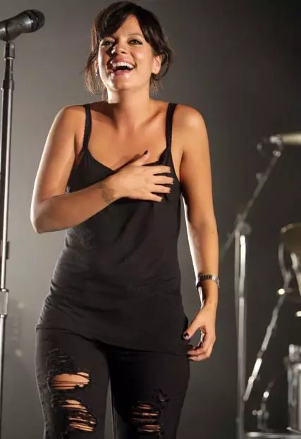 Lily Allen Taua Neti 12784_2