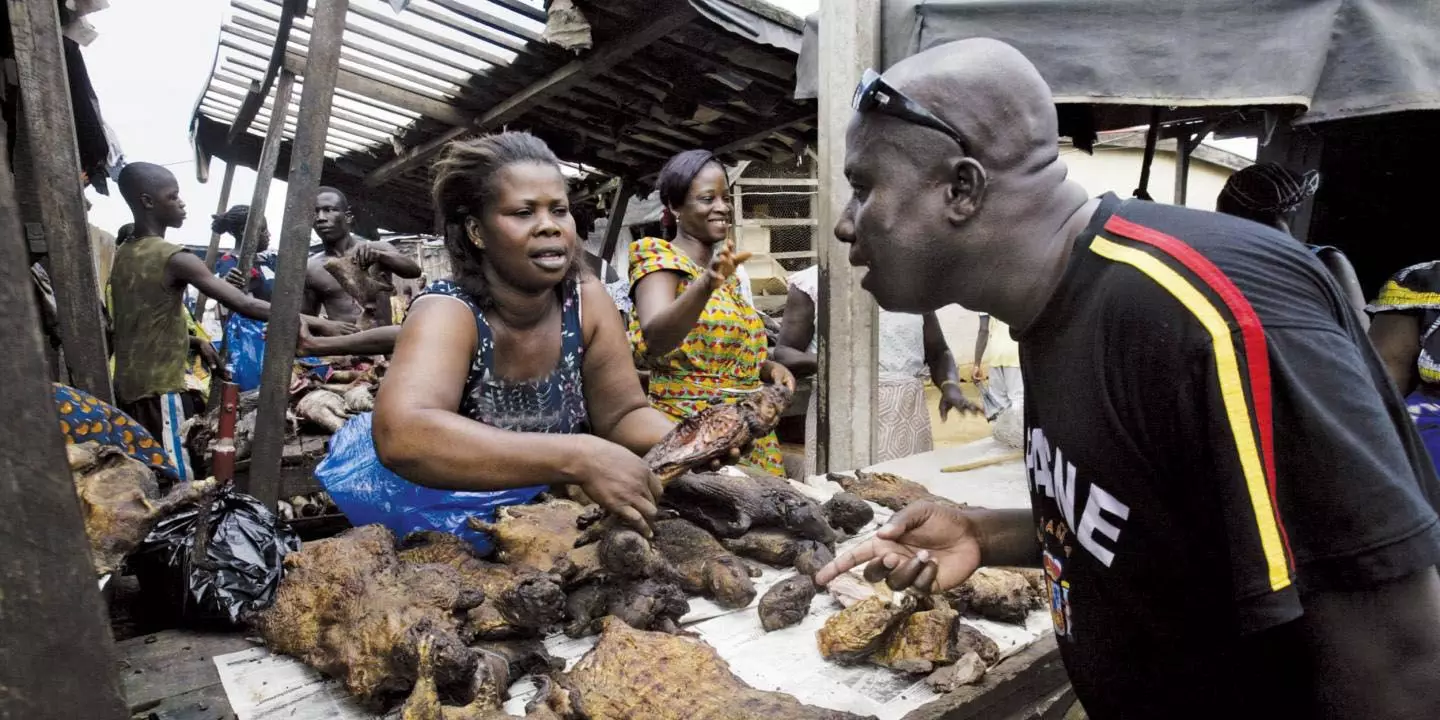 30 Zvokudya Kubva Kutenderera Kwenyika (Chete Kwevakanyanya Kushinga Foodies) 13267_28