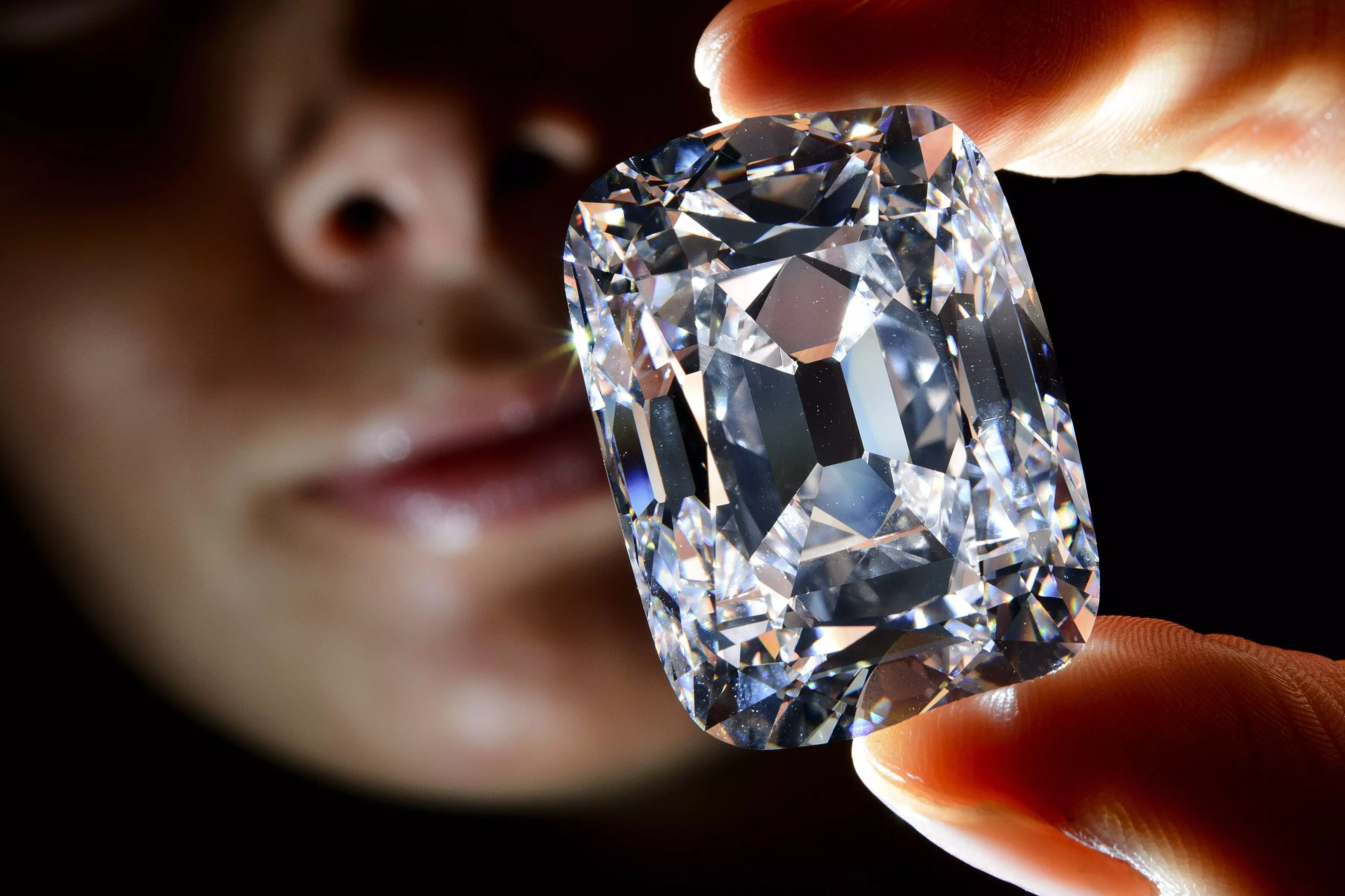 Ola diamond iri kacha ọnụ ahịa ahịa 14208_3