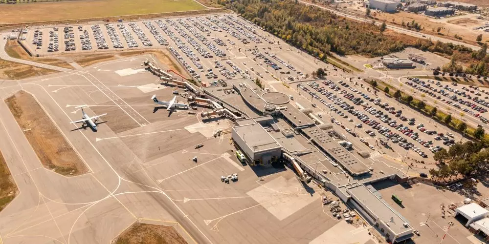 10 aeroportet më të ngarkuara në Kanada 14222_11