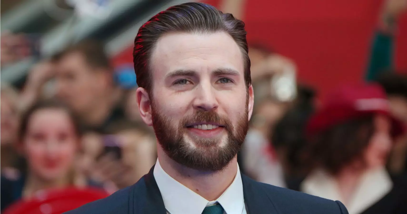 Chris Evans ၏ $3.5 Million Laurel Canyon Mansion အတွင်းမှ မြင်ကွင်းတစ်ခု 1436_0