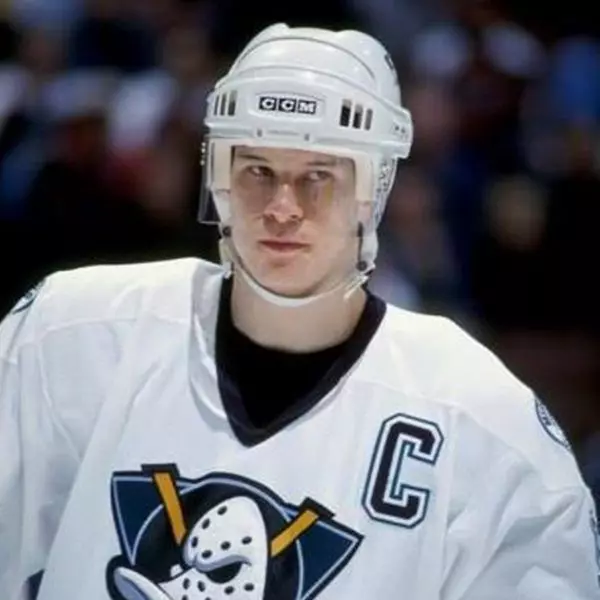 Paul Kariya Net Worth