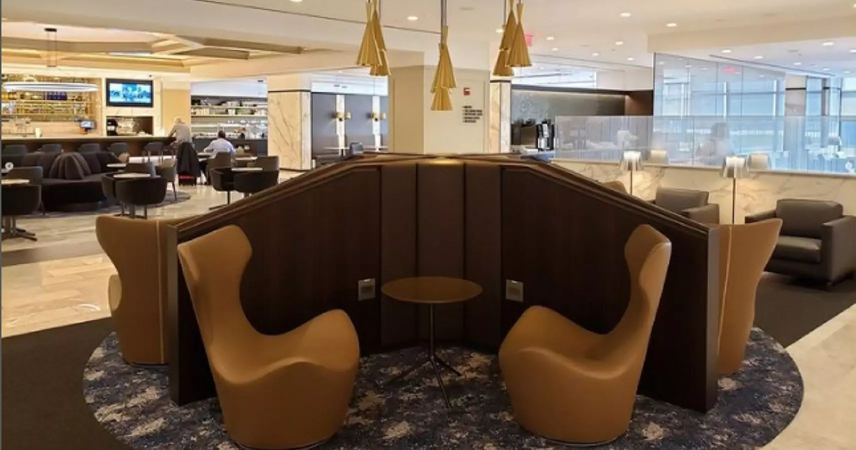 Die neue Polaris Lounge im Wert von 41 Millionen US-Dollar von United Airlines definiert Luxus 145_0