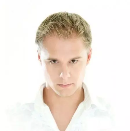 Armin Van Buuren Thamani halisi