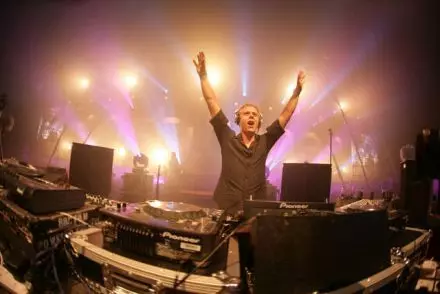 Armin Van Buuren Net Worth 1491_2