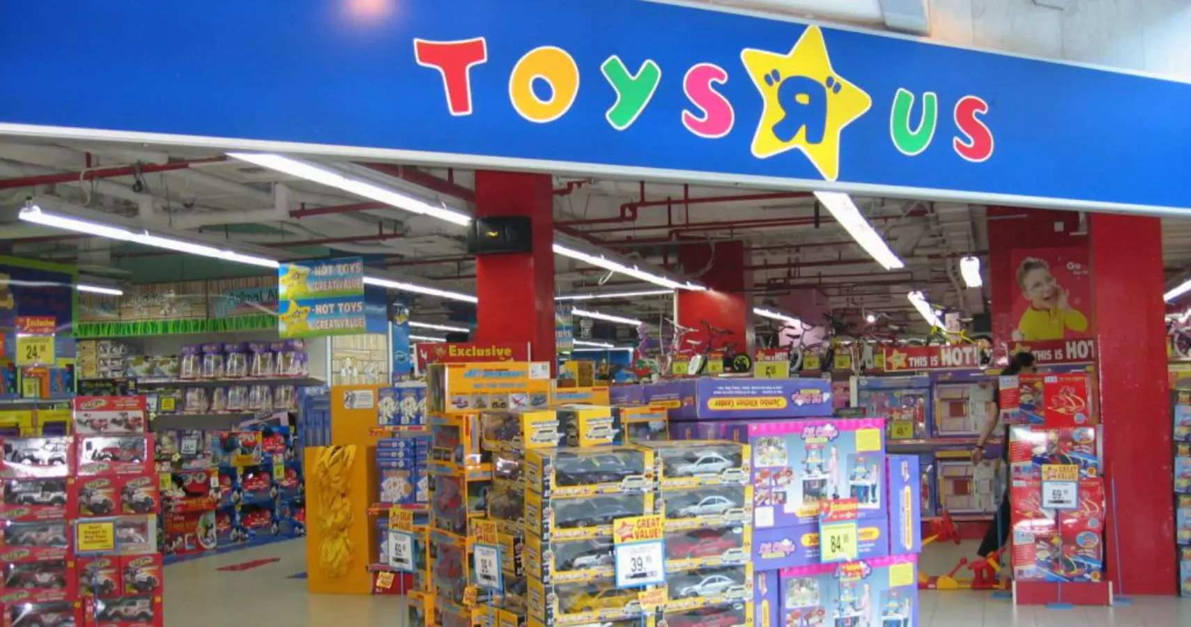 Onidiro: Amazon Enkastigos Nostalgio Sendante Katalogojn de Toys R Us 17403_0