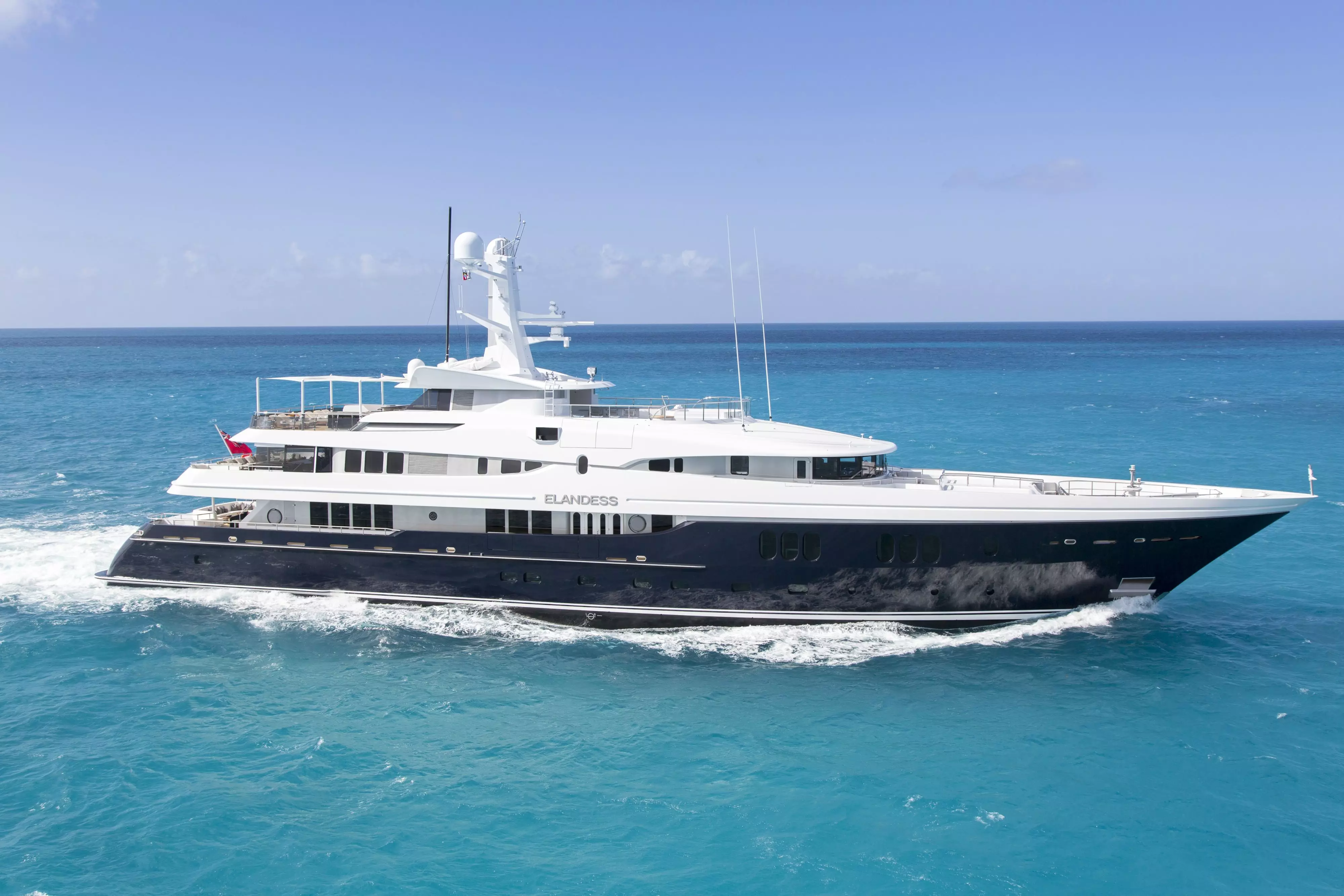 11 នៃ Superyachts គួរឱ្យចាប់អារម្មណ៍បំផុតសម្រាប់លក់ឥឡូវនេះ 17801_12