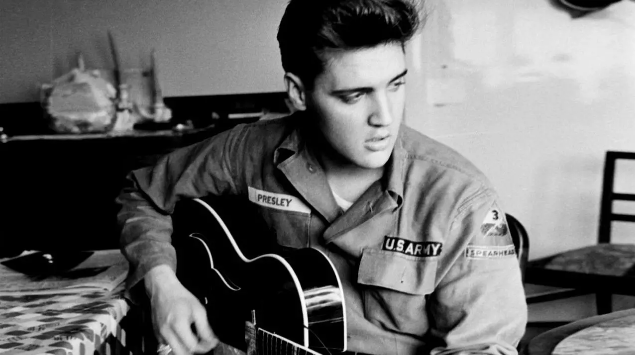 Elvis Presley: 10 điều bạn chưa biết về nhà vua 17833_0