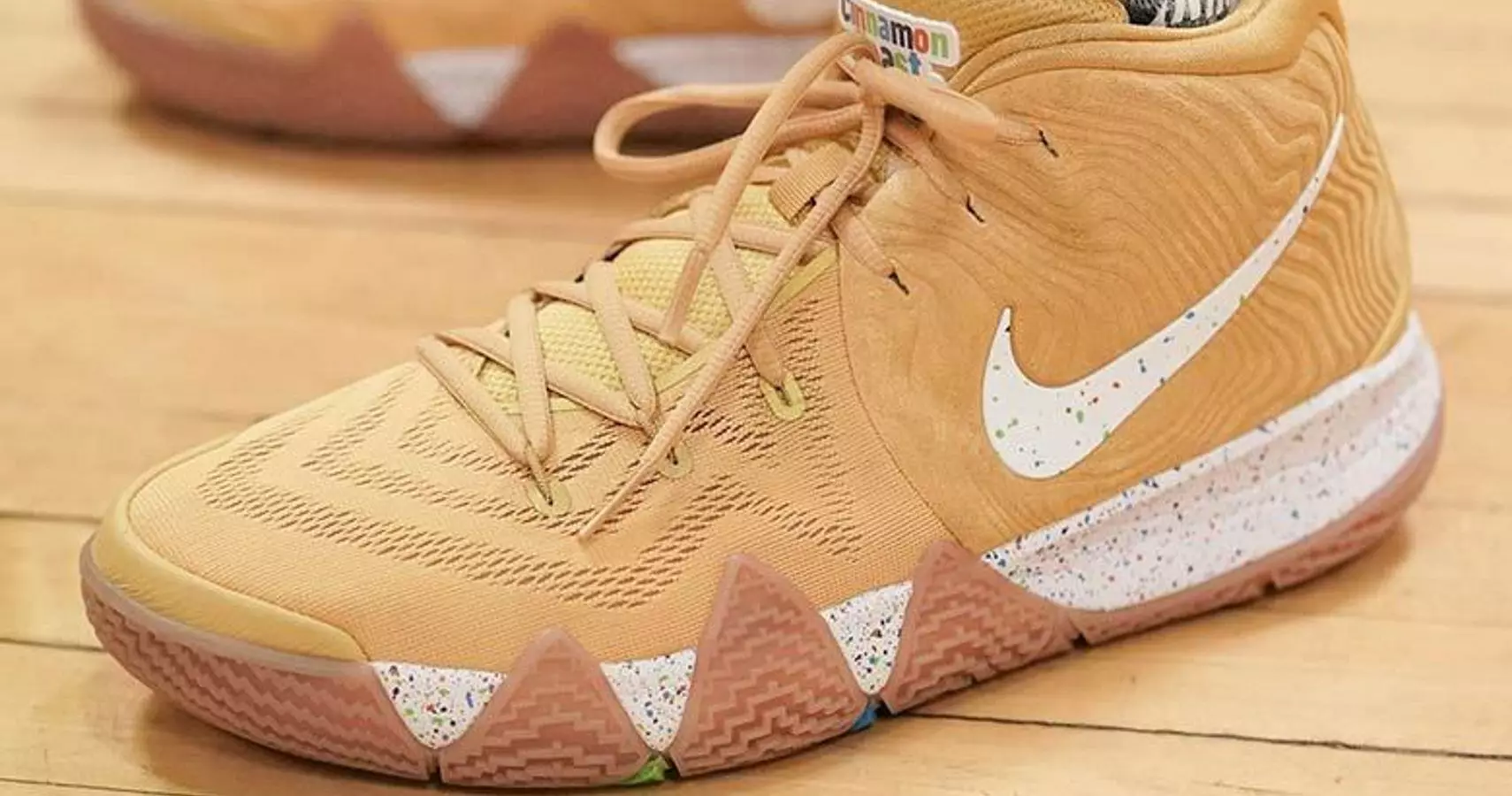 Оцените кроссовки Nike Kyrie 4s «Cinnamon Toast Crunch» 18032_0