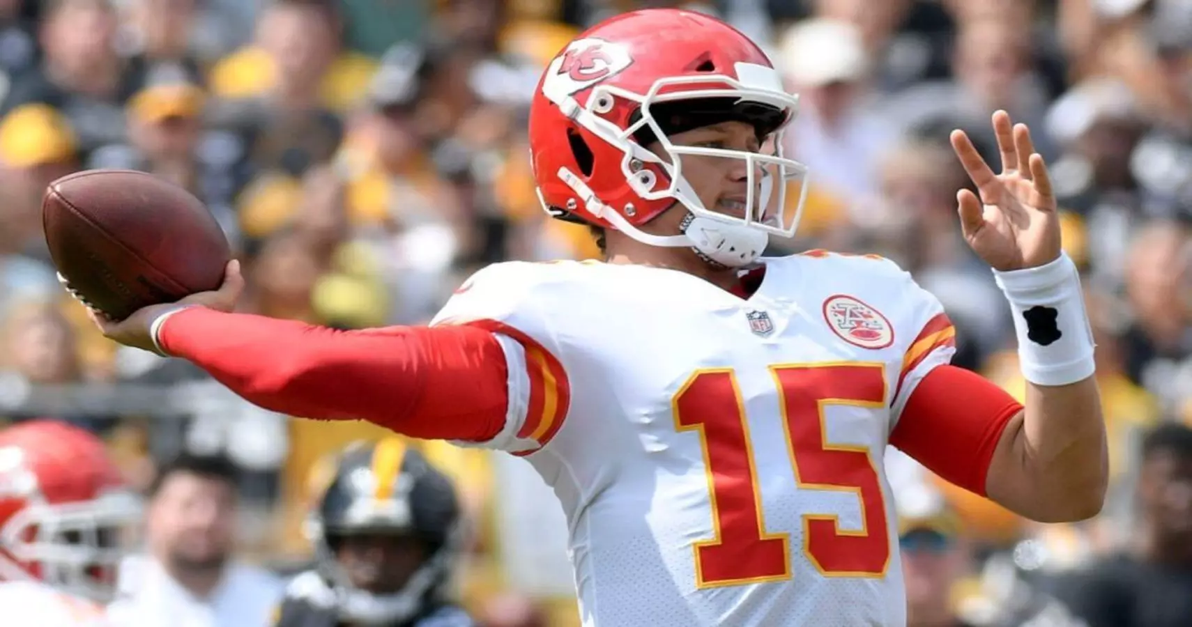 O Patrick Mahomes ua agai i luma ia Tom Brady i le NFL Merchandise Sales 19289_0