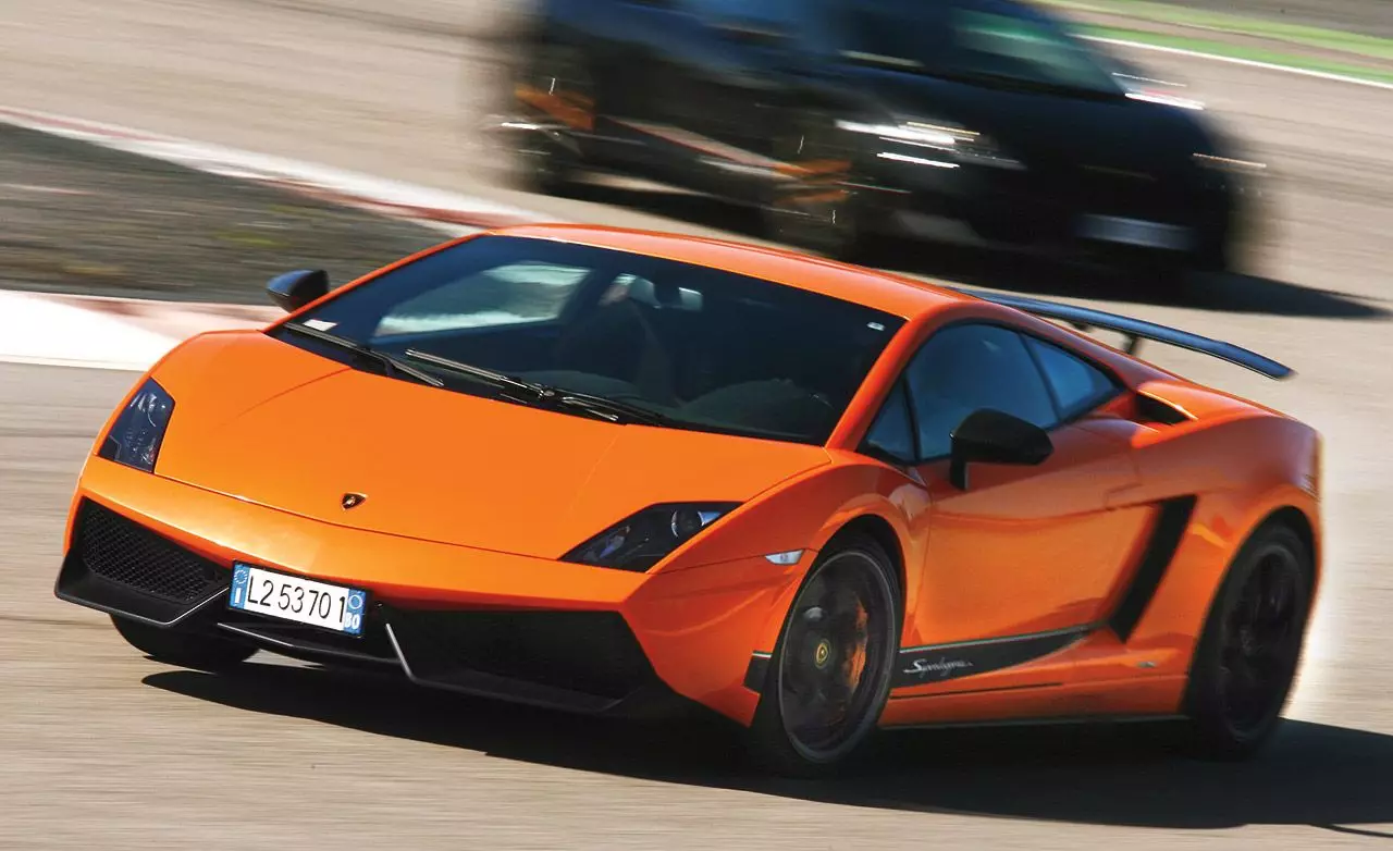 Lamborghini Gallardo: Imveliso yokugqibela yeeYunithi ezili-14 000 19379_11