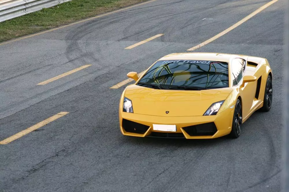 Lamborghini Gallardo: Kupanga komaliza kwa 14 000 Units 19379_9