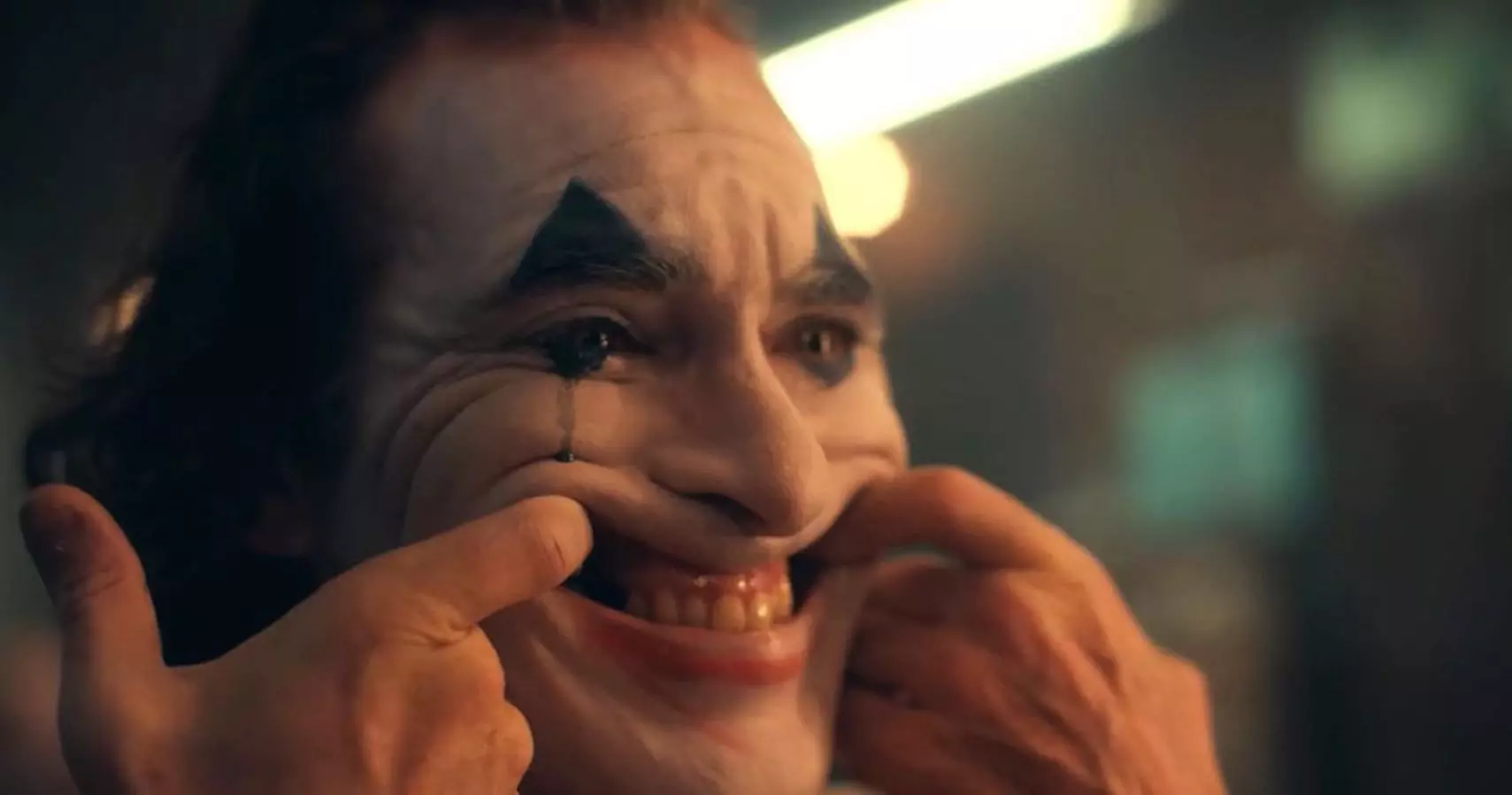 A tọhapụrụ Trailer Teaser maka Joaquin Phoenix 'Joker' 20370_0