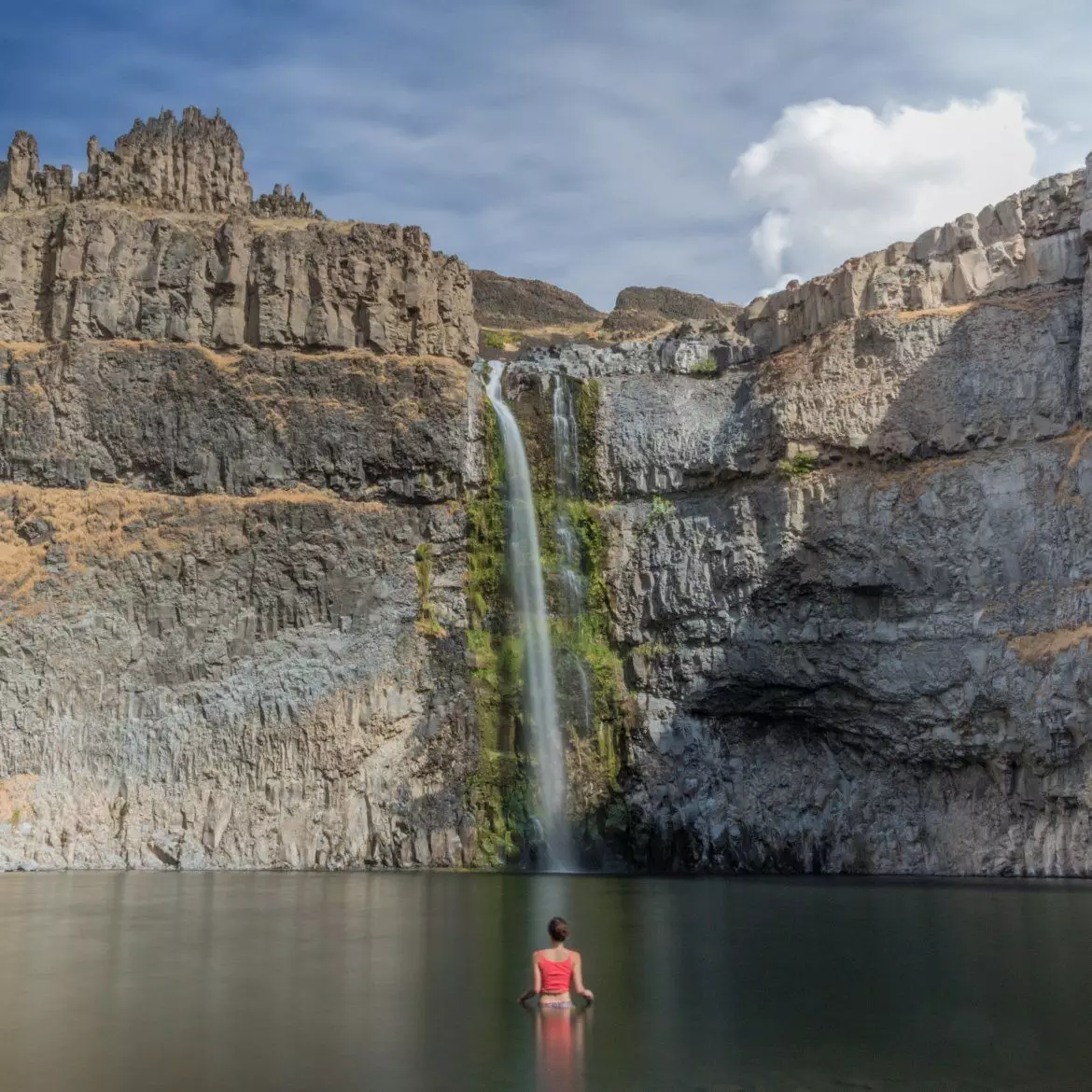 25 de las cascadas más enfermas y dónde tiene que ir la gente para verlas 20928_16