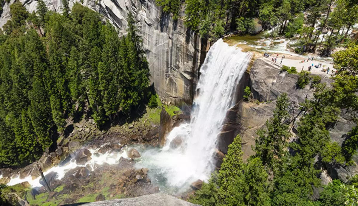 25 de las cascadas más enfermas y dónde tiene que ir la gente para verlas 20928_25