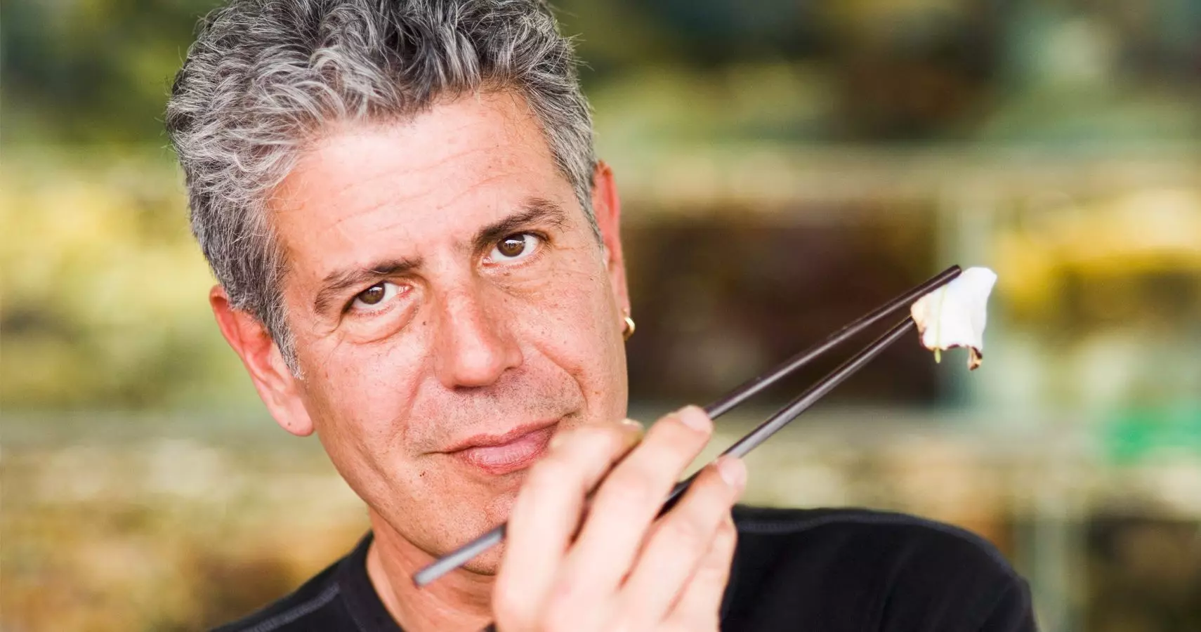 คนดังตอบโต้การเสียชีวิตของ Anthony Bourdain 21113_0