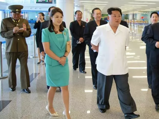 20 règles spéciales que Kim Jung Un fait suivre aux femmes de son entourage 22037_19