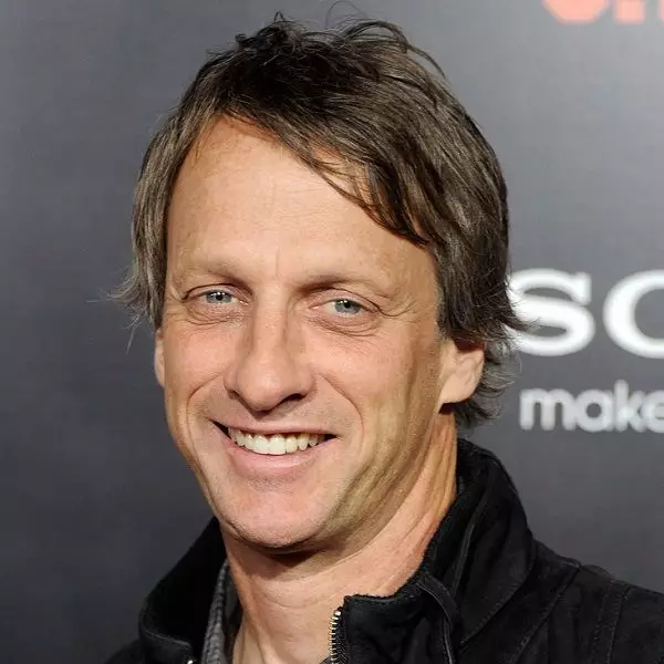 Giá trị tài sản ròng của Tony Hawk