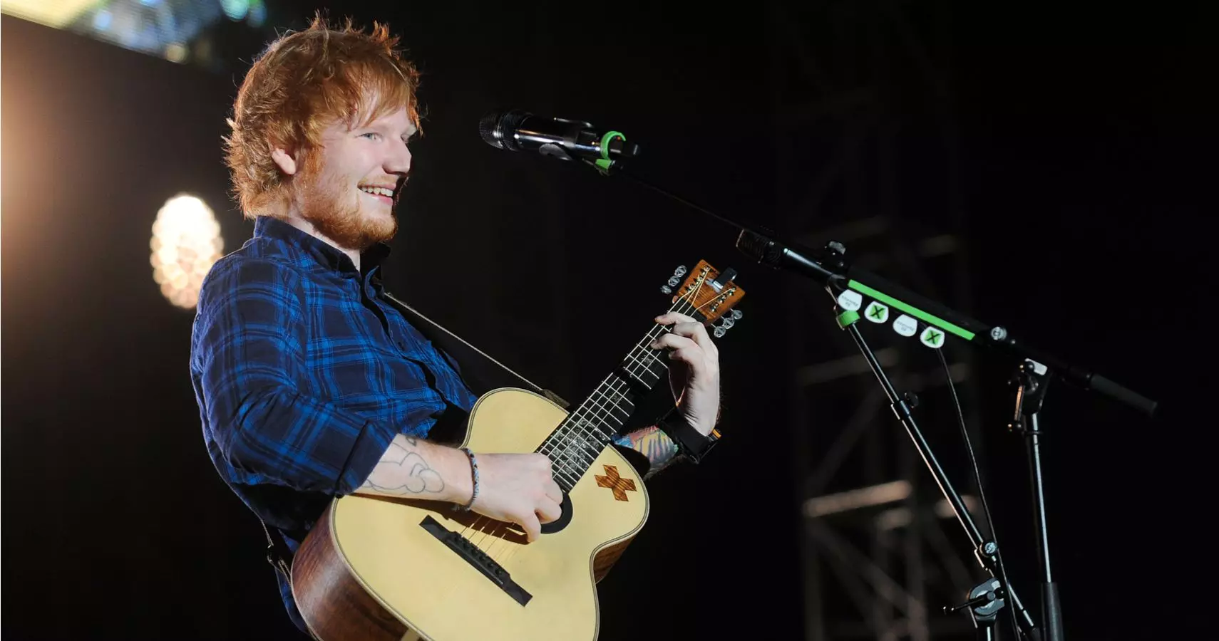 "Shape Of You" d'Ed Sheeran crée l'histoire après avoir atteint 3 milliards de flux sur Spotify