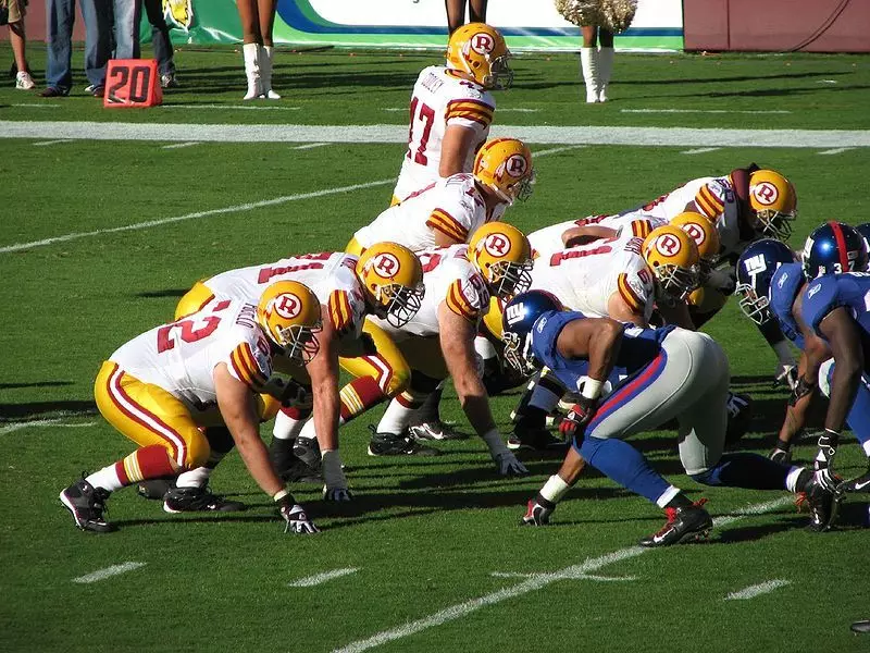 15 uniformes antiguos de la NFL que deberían guardarse en el armario 28082_14