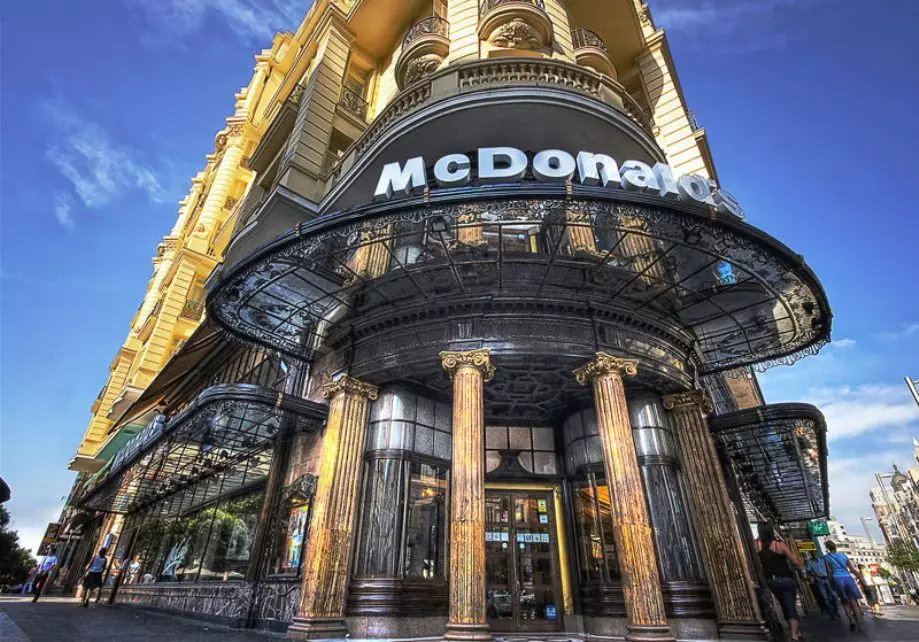 10 delle posizioni McDonald's più uniche nel mondo 28894_6