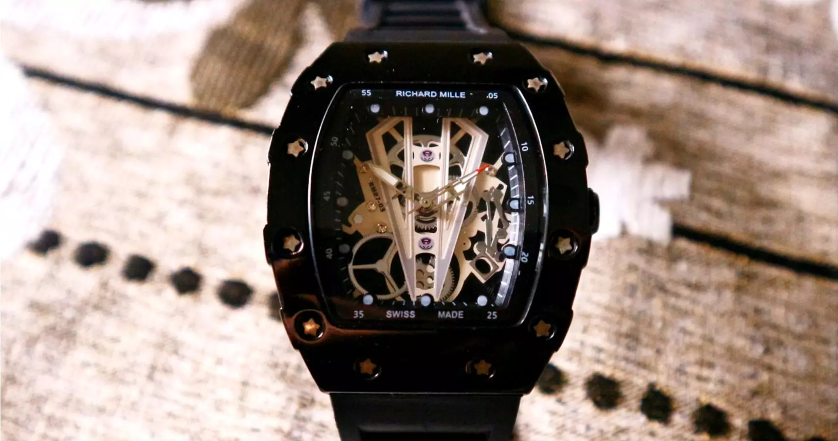 Waɗannan Celebrities suna ciyar da Arziki Akan agogon Richard Mille 2912_0