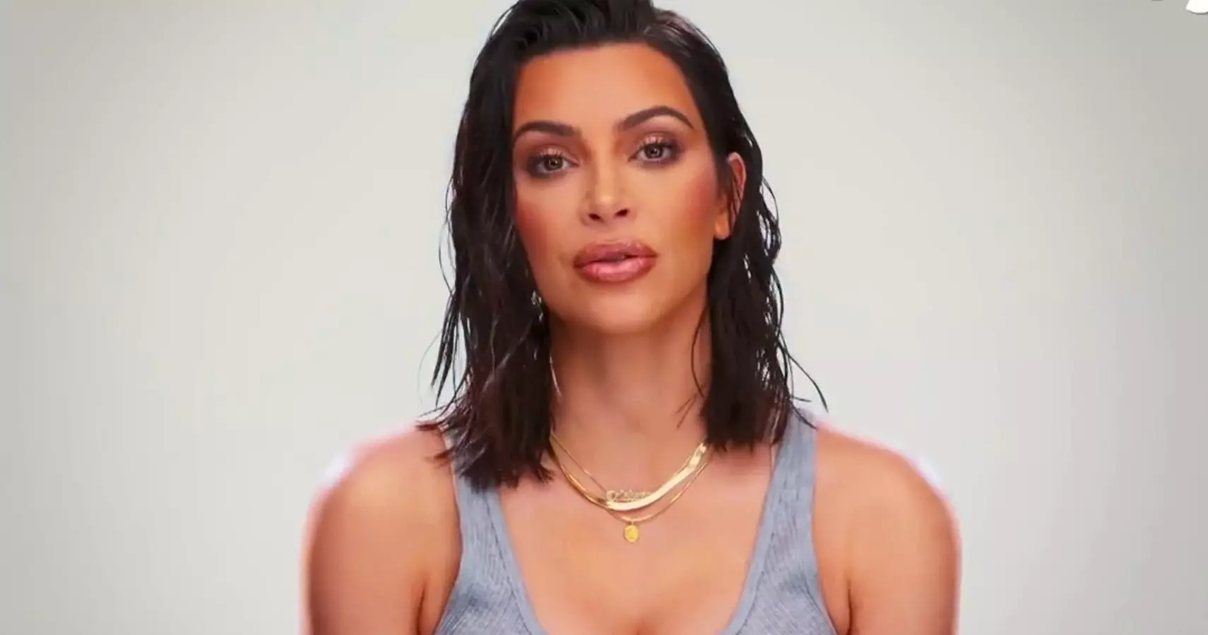 Kim Kardashians Milliarden-Dollar-Unternehmen SKIMS, um eine Bademode-Linie auf den Markt zu bringen