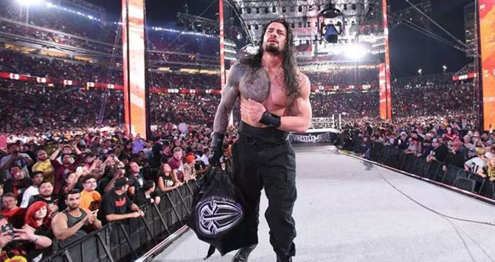 15 očajničkih poteza koje je WWE povukao da bismo zavoljeli Roman Reigns (ali nisu upalili) 30379_3