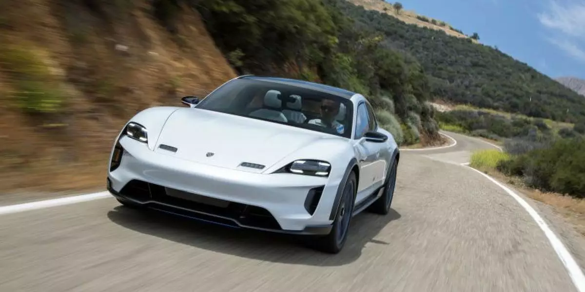 20 cosas sorprendentes sobre el primer automóvil completamente eléctrico de Porsche 3151_2