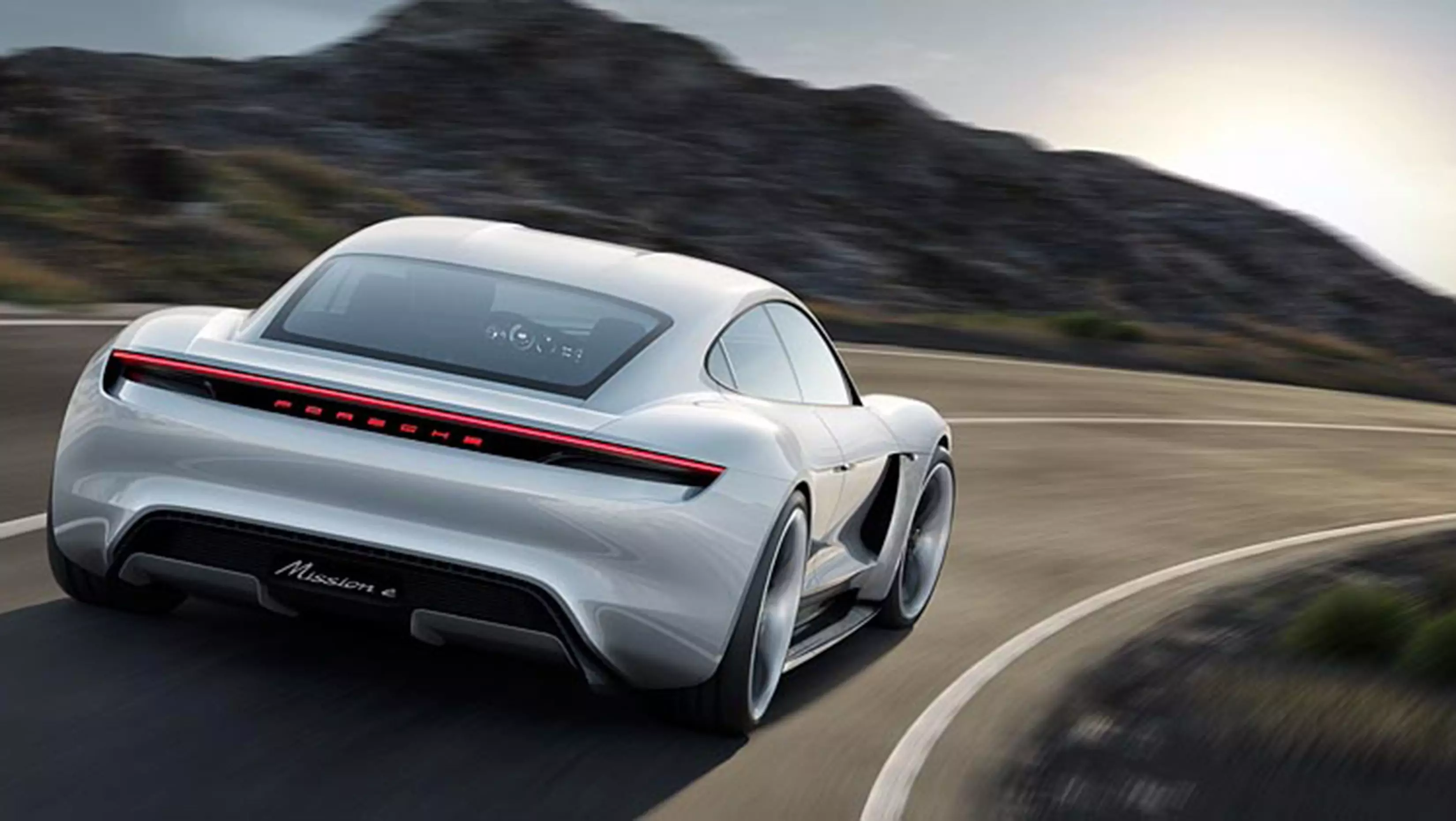 20 choses surprenantes à propos de la première voiture entièrement électrique de Porsche 3151_8