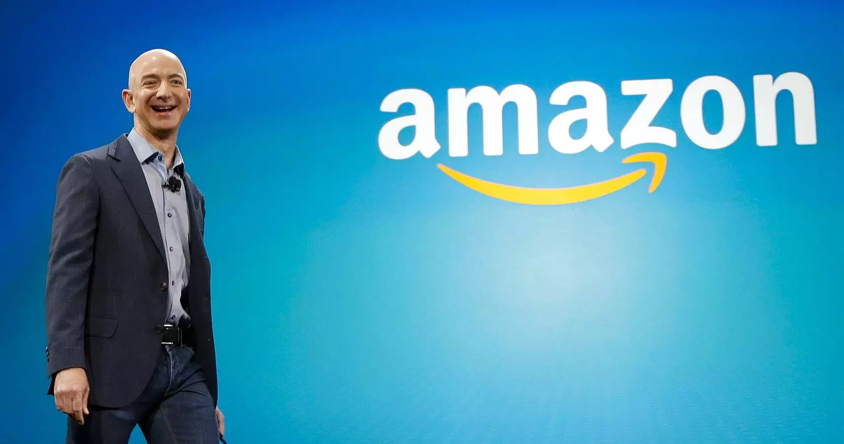 Jeff Bezos Yabaye Umuntu Ukize ku Isi (Ubundi)