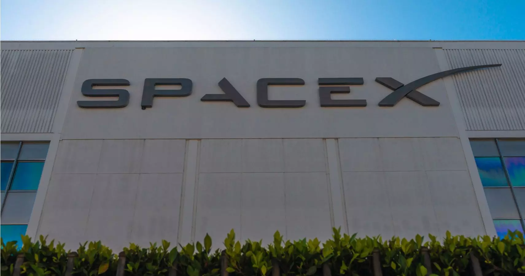 Prossima bancarotta: Elon Musk afferma che SpaceX potrebbe essere esposta a un rischio reale di bancarotta 3209_0