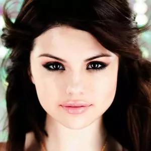 Selena Gomez د خالص ارزښت 32280_1