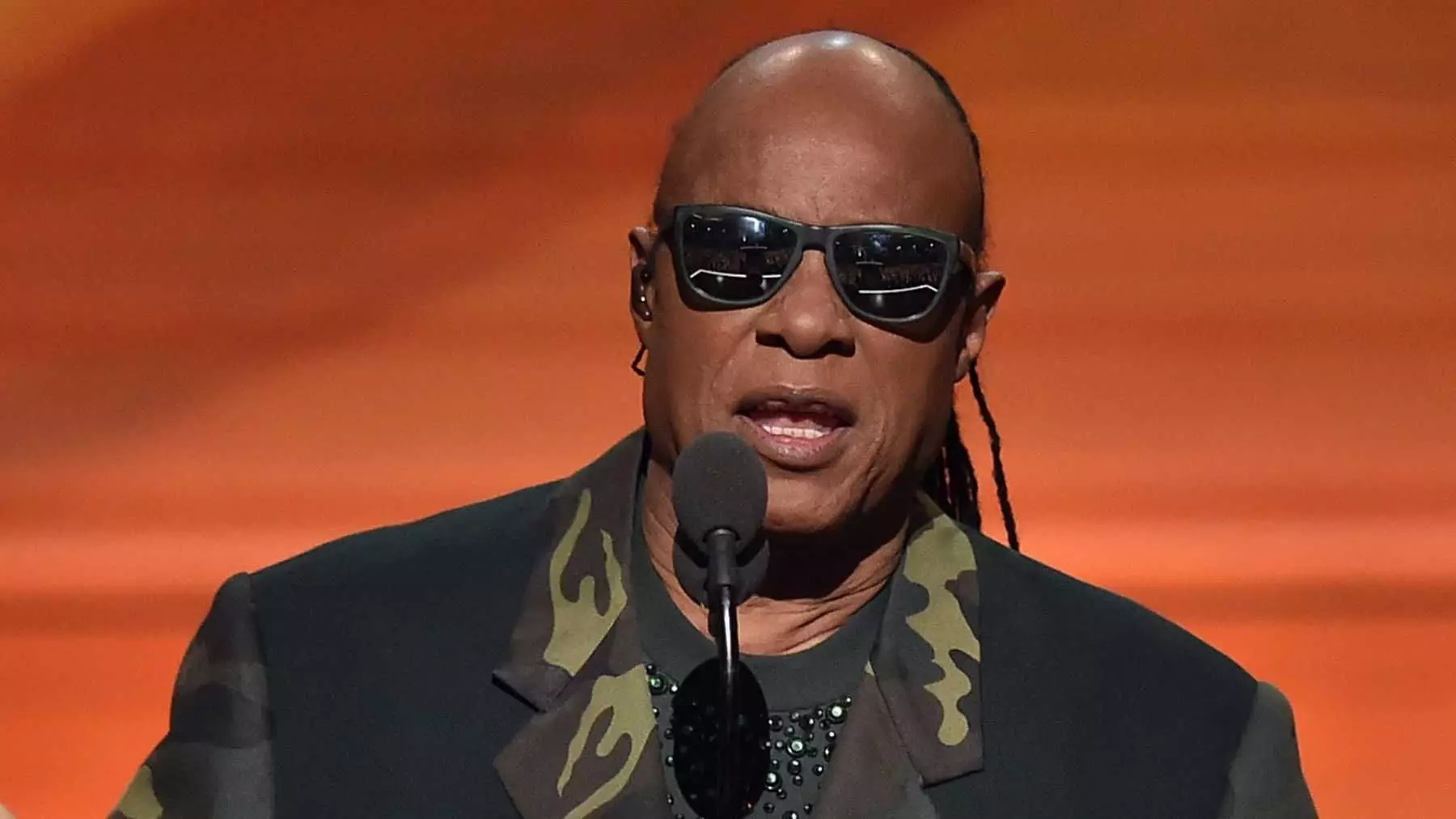 Stevie Wonder kommenterer Kanye Wests kontroversielle slaverikommentar 3260_3