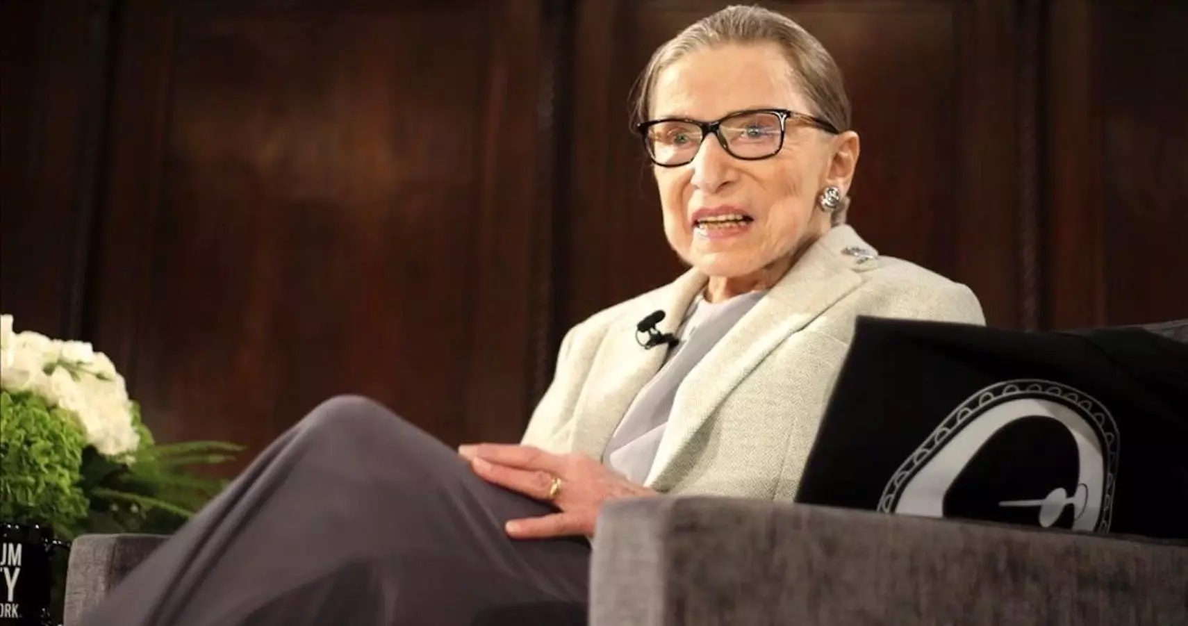 Hollywood E Amohela Moahloli oa Lekhotla le Phahameng Ruth Bader Ginsburg