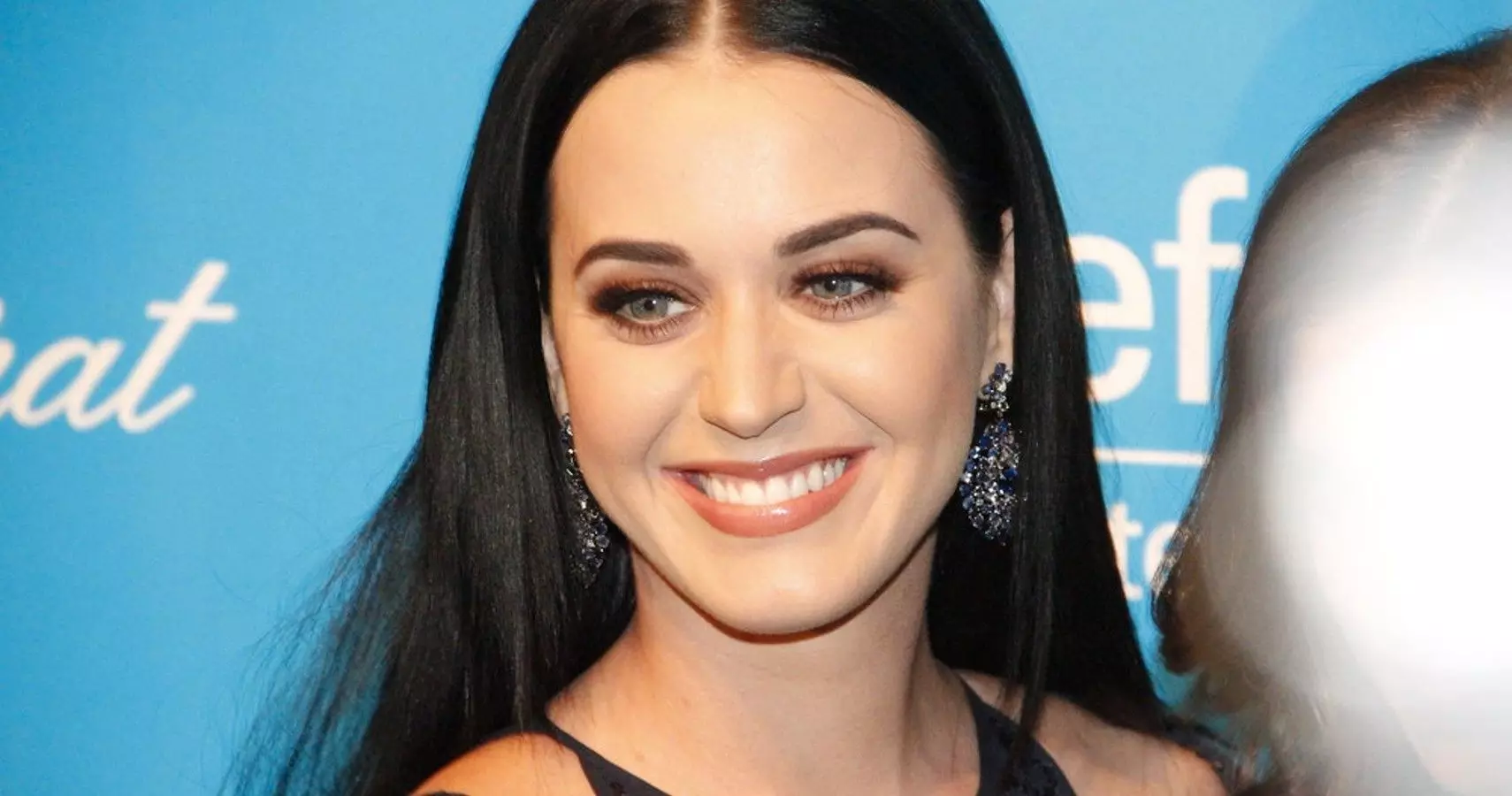 Katy Perry dia nametraka an'i Beverly Hills ho 19,5 tapitrisa dolara