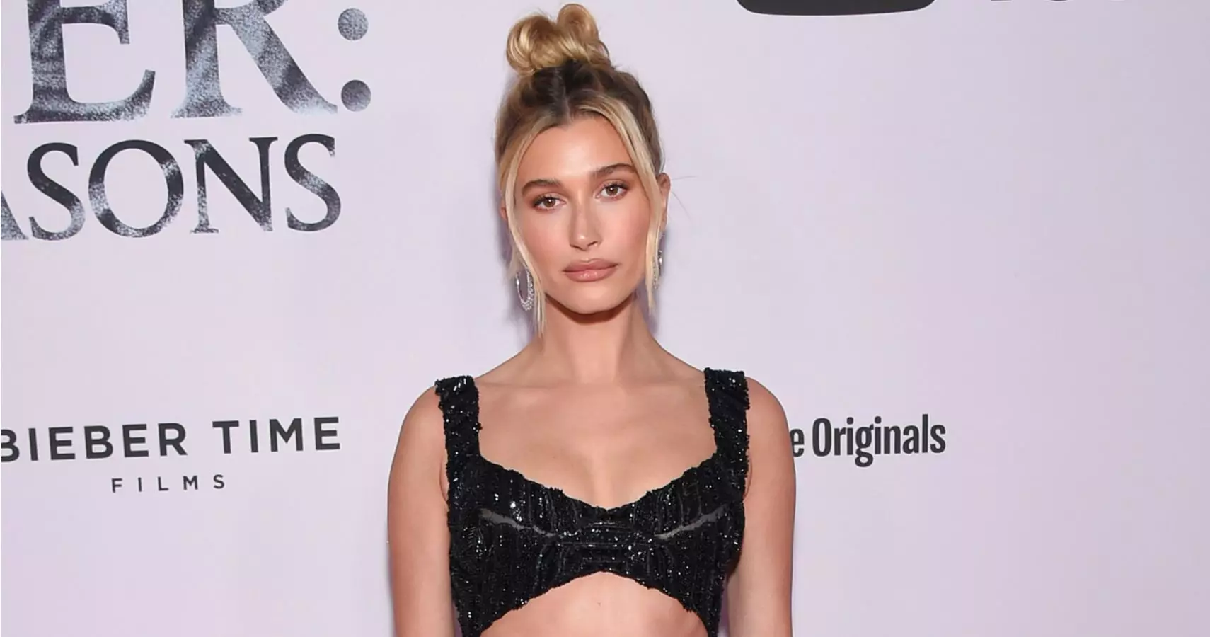 Hailey Bieber ရဲ့ စျေးအကြီးဆုံး ၀တ်စုံ ၁၀ မျိုး 3359_0