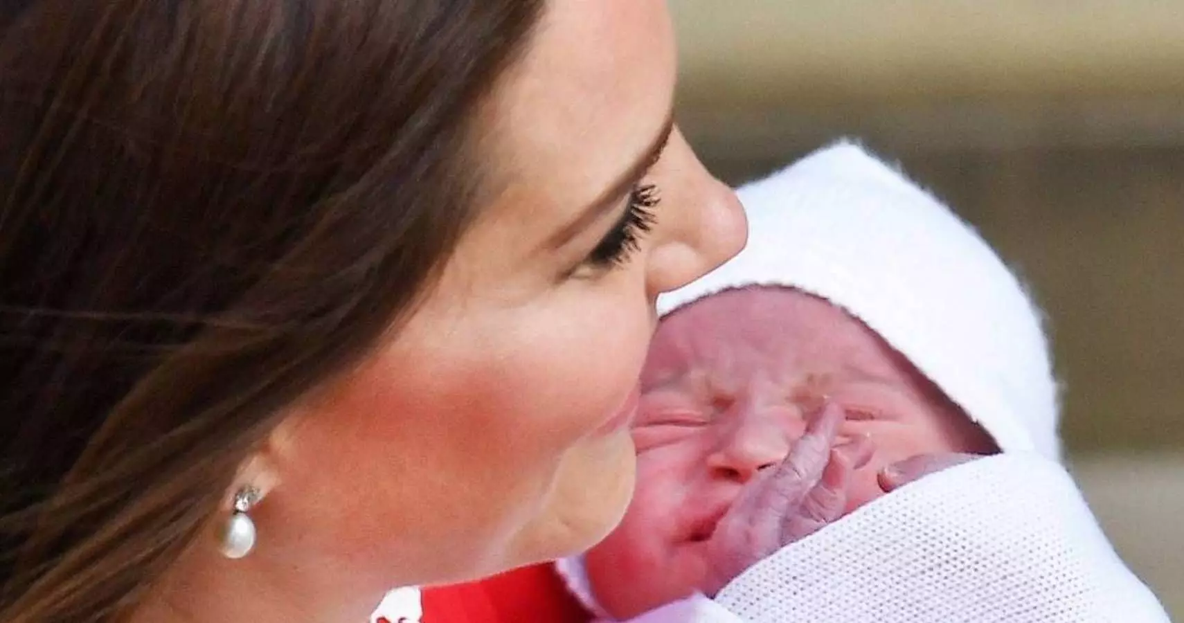 Prins William en Kate Middleton onthullen de naam van de nieuwe prins 34152_0