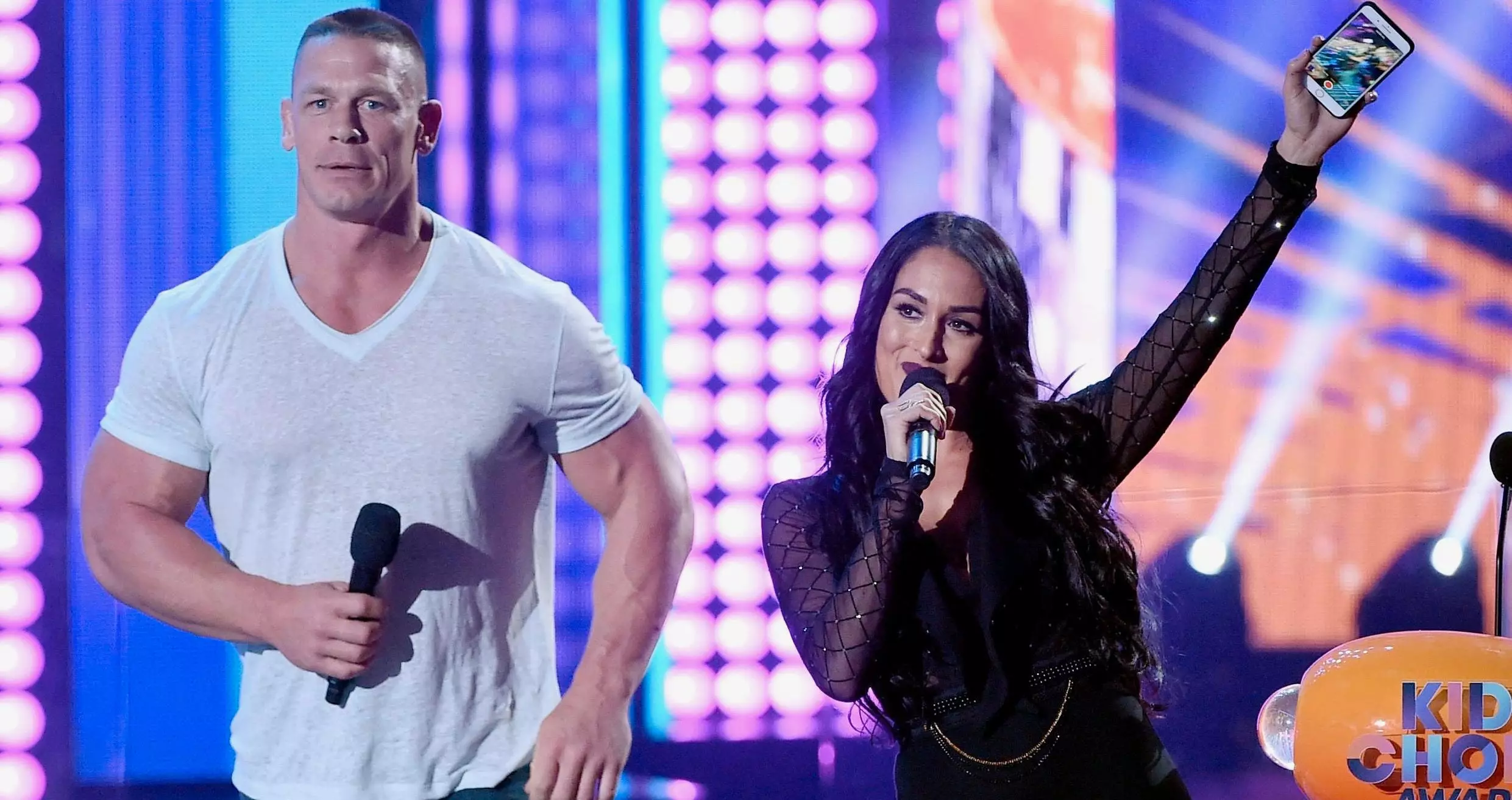 Nikki Bella 'Devastita' Super John Cena Rompiĝo 34678_4