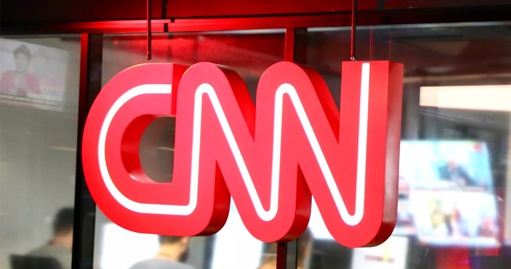 Chris Cuomo megdöbbentő összeget követel a CNN-től 3499_0
