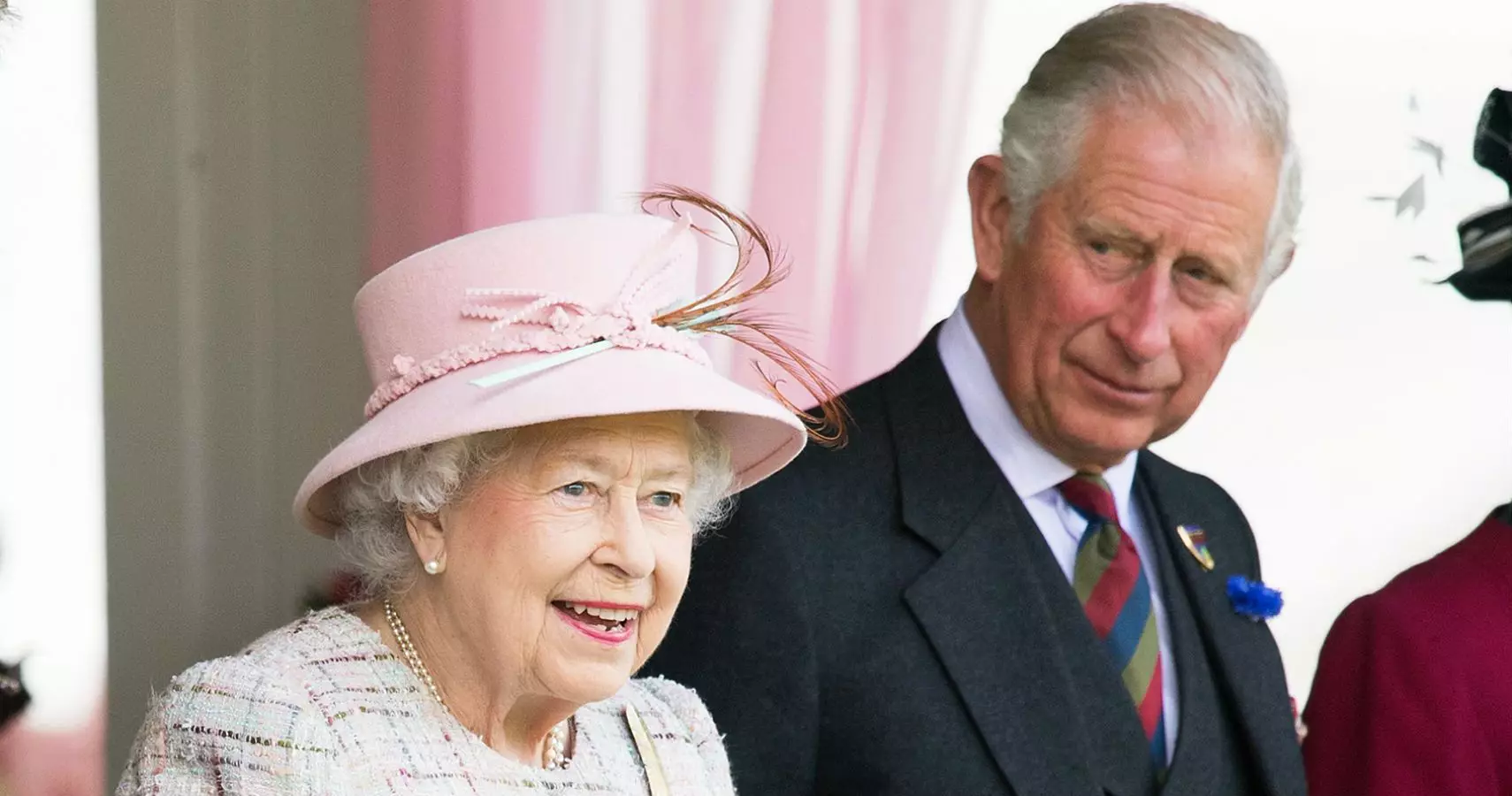 Queen Elizabeth II unterstützt endlich Prinz Charles als Commonwealth-Oberhaupt