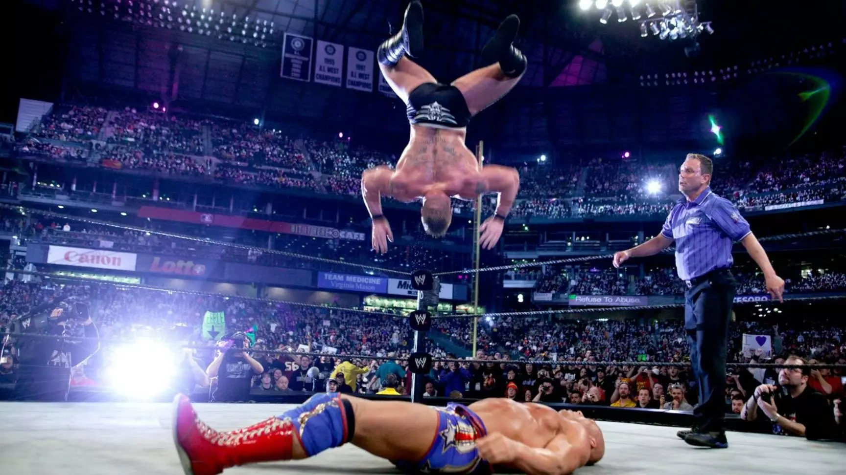 11 momentos impactantes de WWE WrestleMania que cambiaron a industria 36445_0