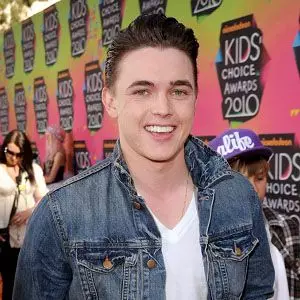 Patrimonio netto di Jesse McCartney 36827_1