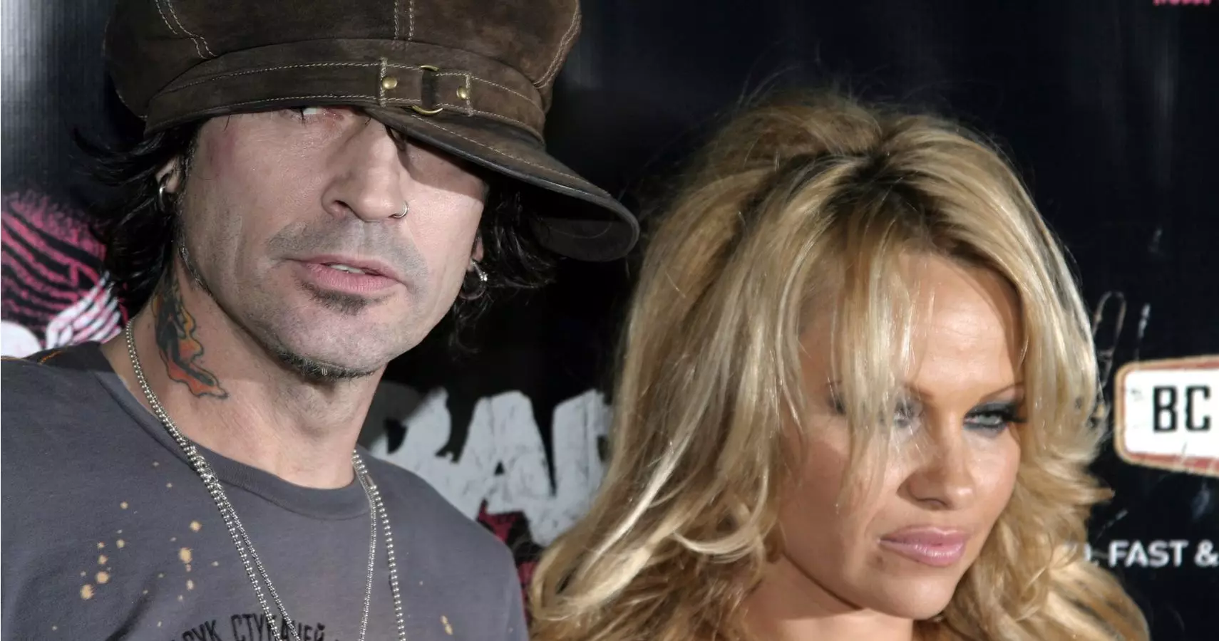 Tommy Lee eta Pamela Andersonen harreman korapilatsua, eta milioika hari atxikita